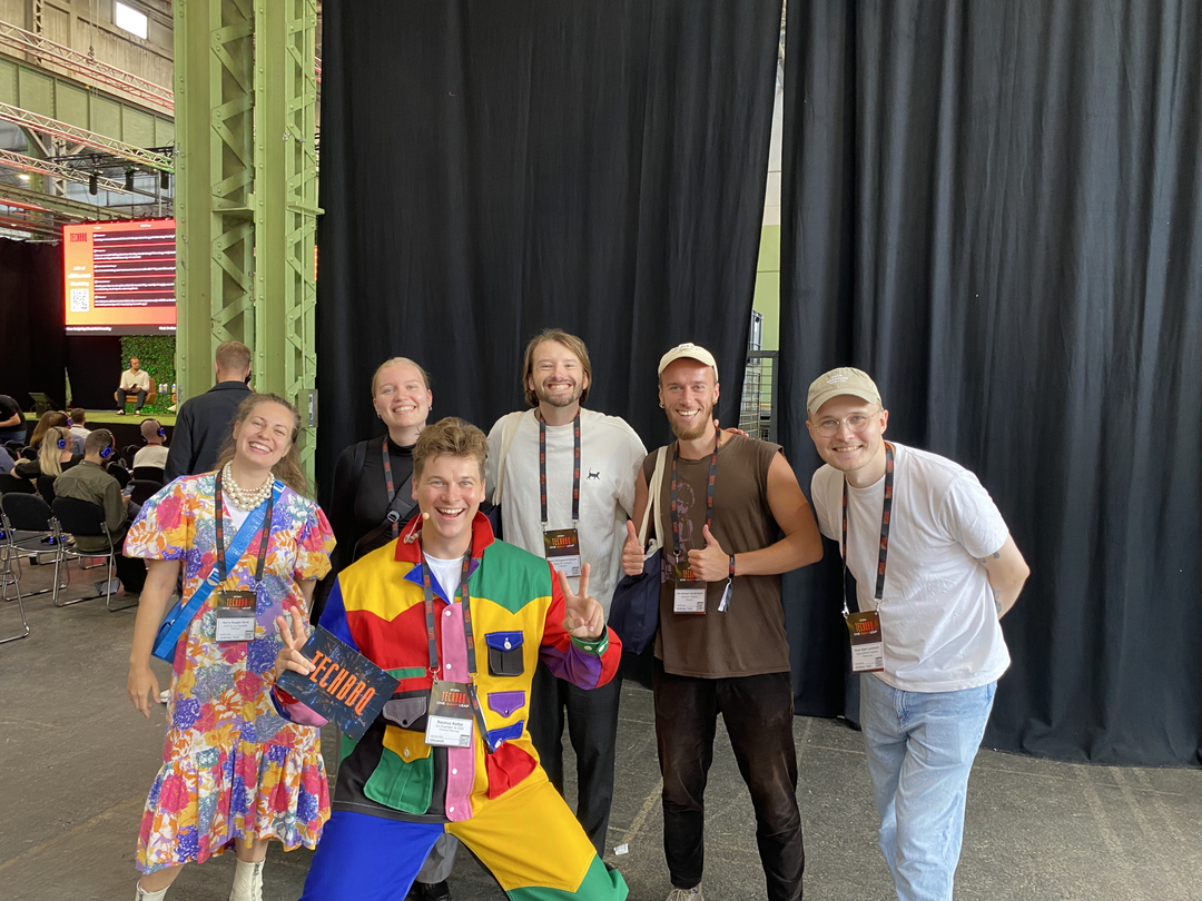 Om os | Flimmer - Fra skærmtid til legetid